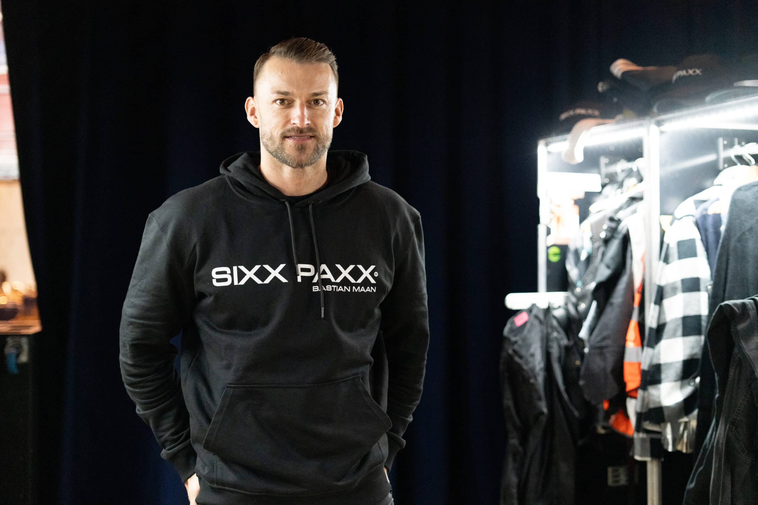 SIXX PAXX successful with APIs in the ticket store